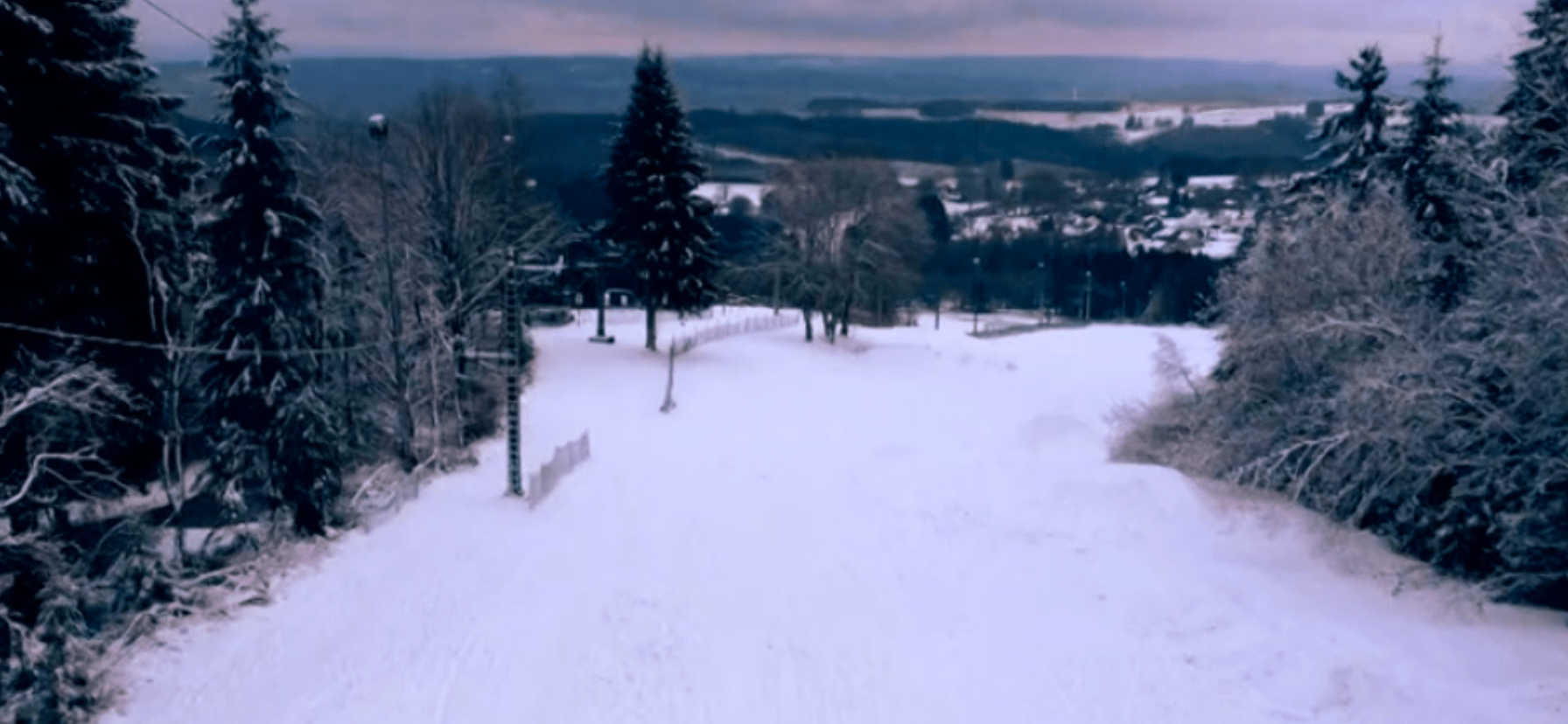 Ninge în acest weekend, iar stratul de zăpadă are deja 10 cm în Ardeni!